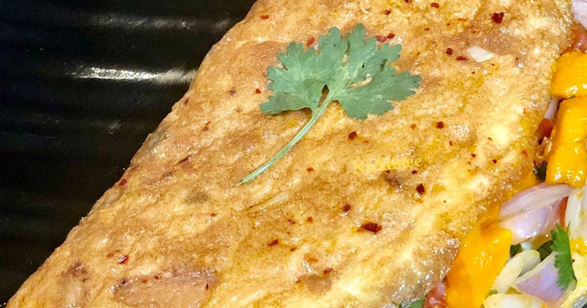 Mango Salsa Omelet Recipe by Nandinee Parag Jambhulkar - Cookpad