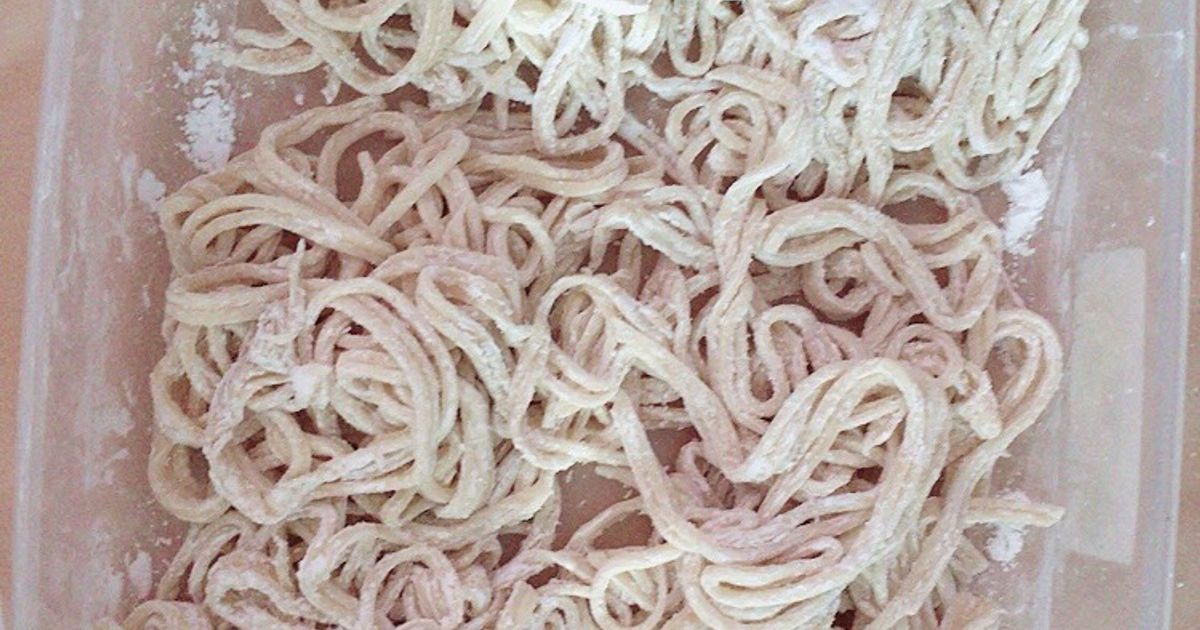 Resep Mie Homemade oleh Mama Hanif & Gina - Cookpad