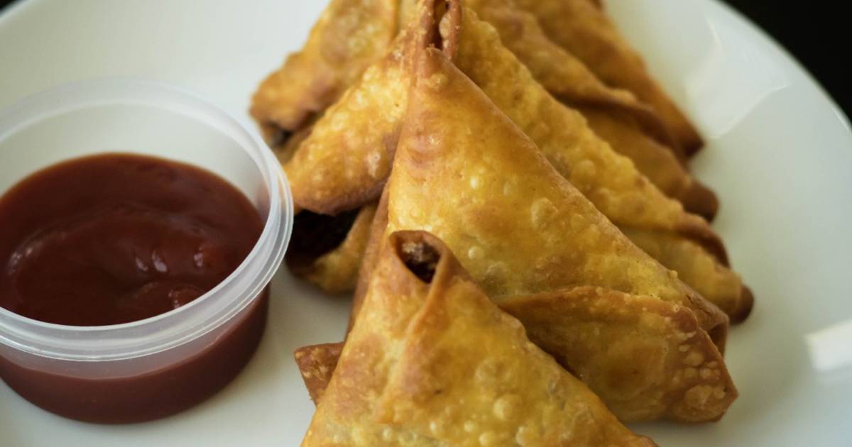 Onion samosa / Irani samosa Recipe by Aswani Vishnuprasad - Cookpad