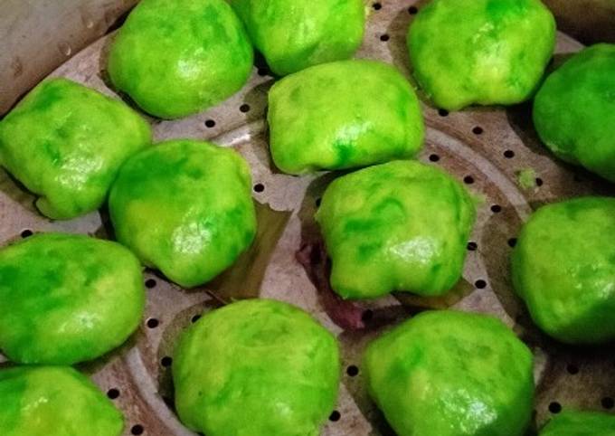Resep Bakpao hijau mini takaran sendok oleh Cynthia Zafran - Cookpad