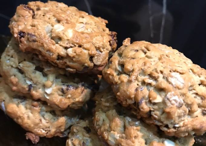 Resep Cookies Raisin Oat Meal oleh Neti Indah Permata Sari - Cookpad