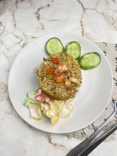 Resep Nasi Goreng Enoki Bawang Bombay oleh Rini Dwi Astuti - Cookpad