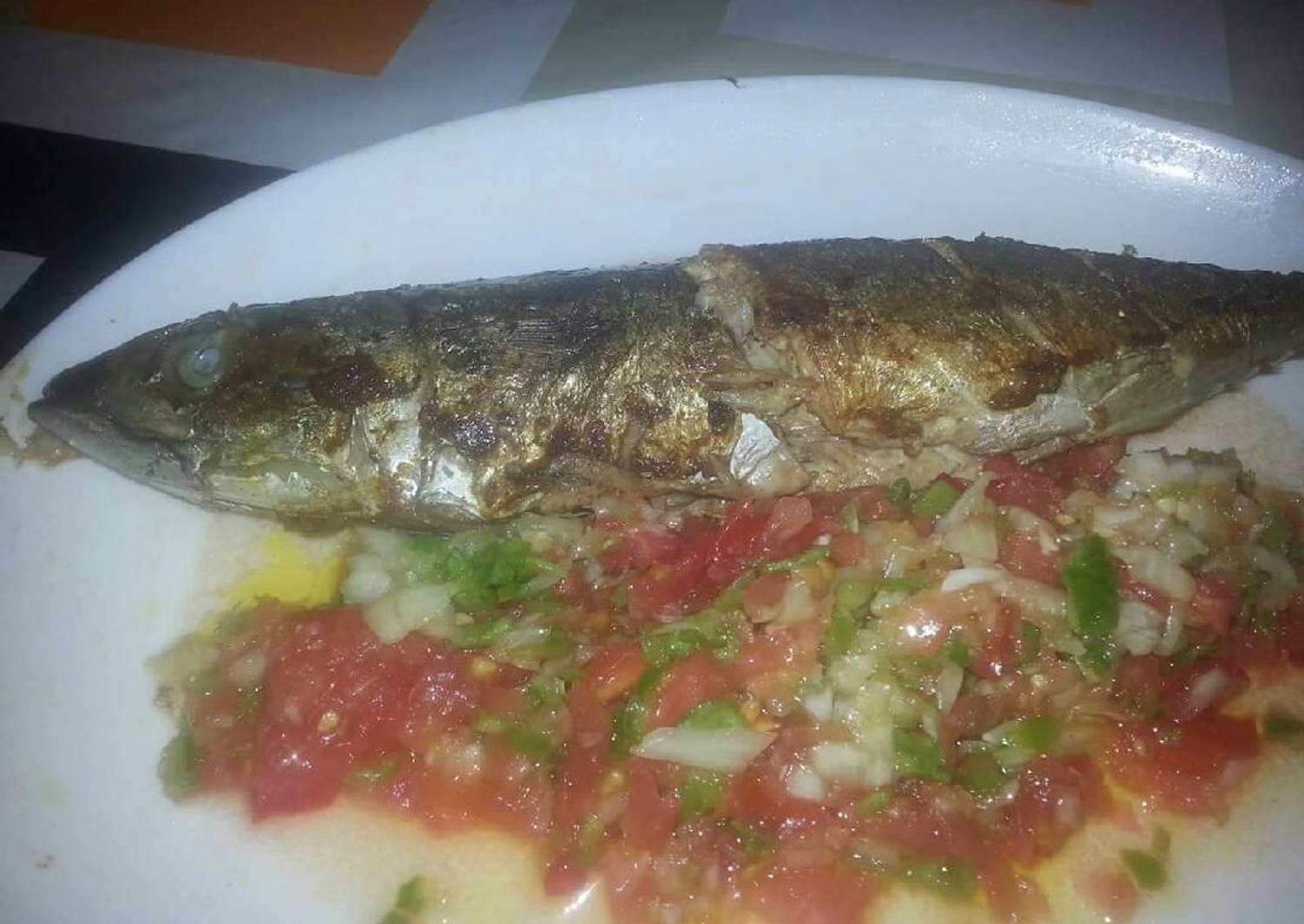 Caballa asada con piriñaca Receta de Ana Viso- Cookpad