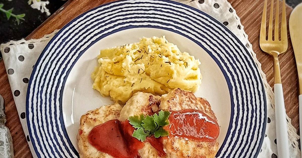 Resep Chicken Enoki Hamburg Steak with mashed potatoes oleh Ine ...