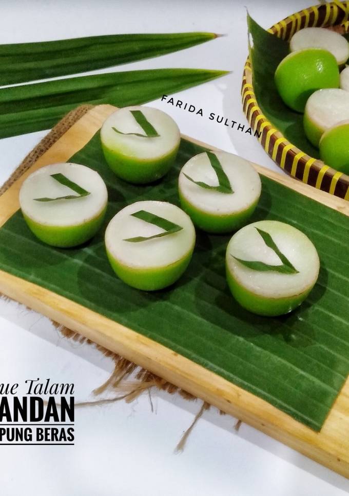 Resep Kue Talam Pandan Tepung Beras oleh farida Sulthan 🇮🇩 (IG. Malika02782) - Cookpad