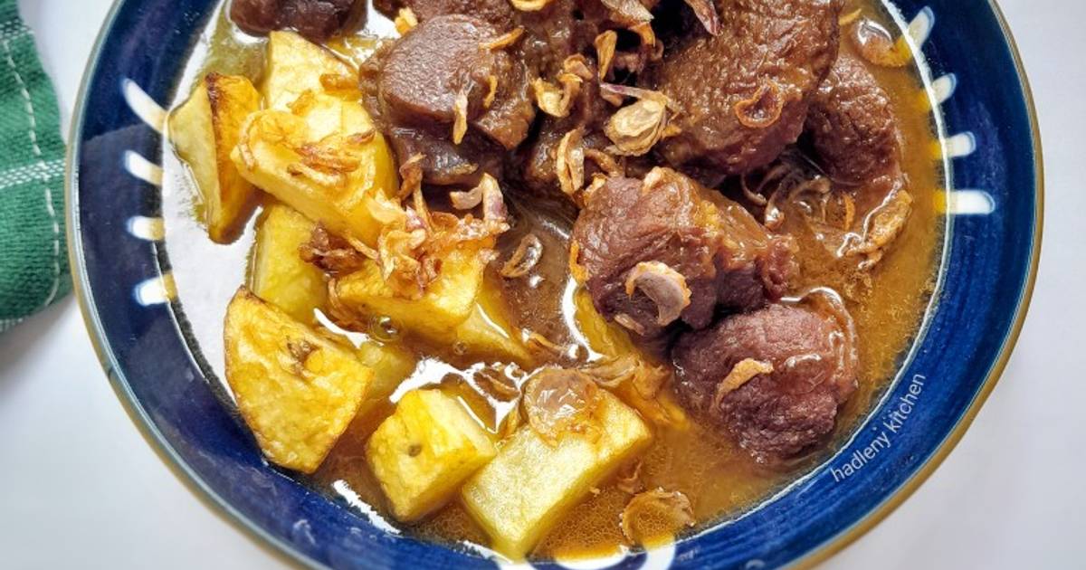 Resep Semur Daging Sapi dengan Bumbu Dasar Bawang oleh Hadleny Kitchen ...