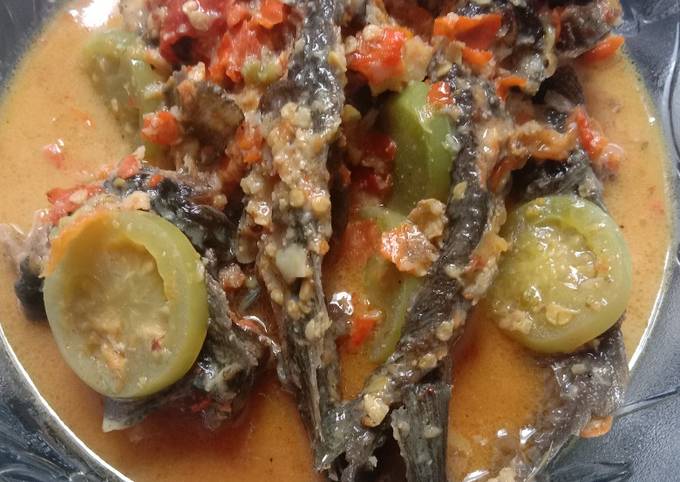 Resep 158. Ikan Lele Bumbu Pecel Santan oleh Mita Kurniawan - Cookpad