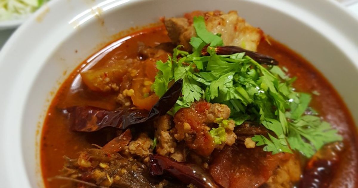 Khanom Jeen Nam Ngiao (Northern Thai Noodle Soup) Recipe by Saranya Siroros