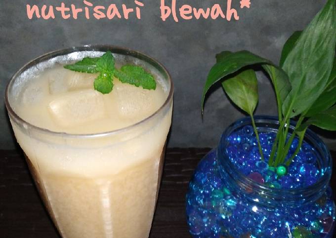 Resep *es teh susu nutrisari blewah* oleh ati dewanthi - Cookpad