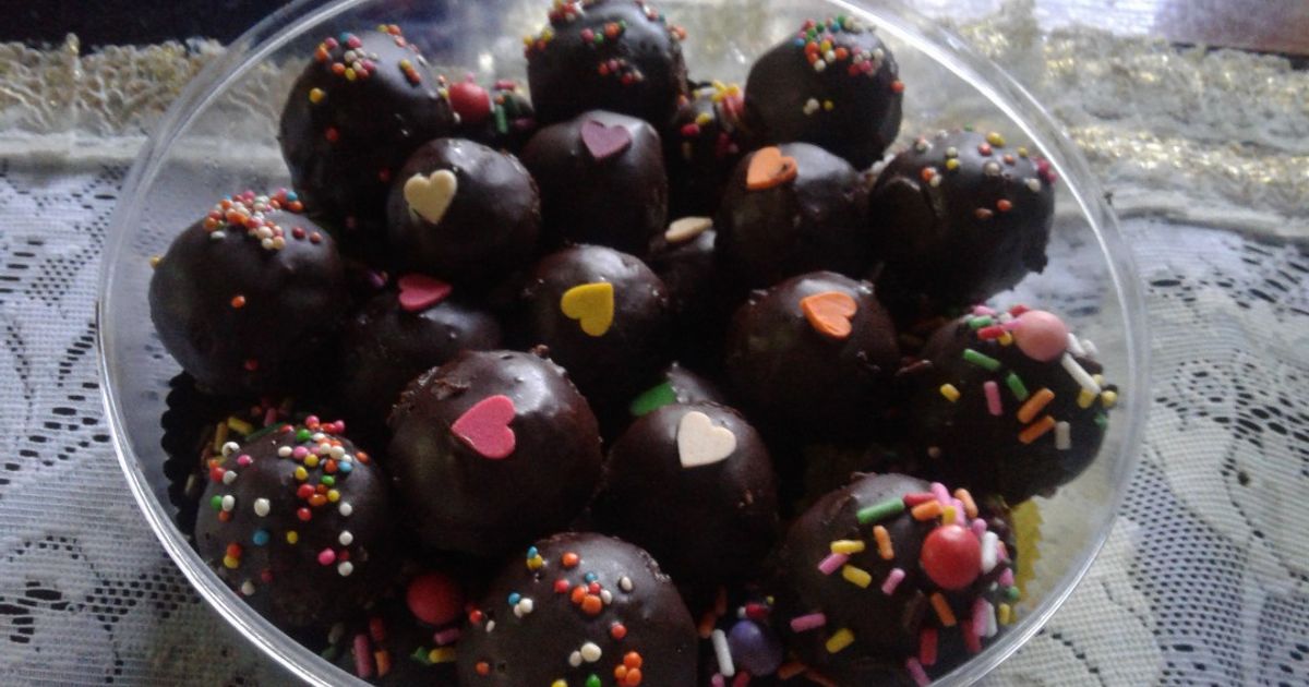 Resep Bola Bola Coklat (Choco Ball) oleh naomi fathinah zada - Cookpad