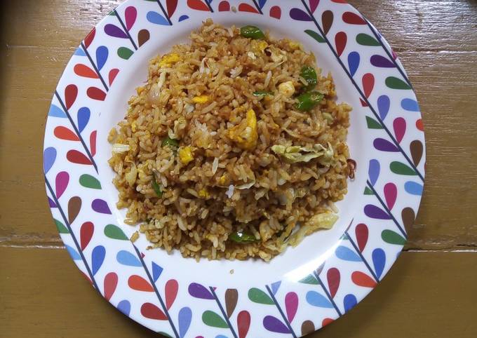 Resep Nasi Goreng Sayur Kol oleh Umi ASHFIYA - Cookpad