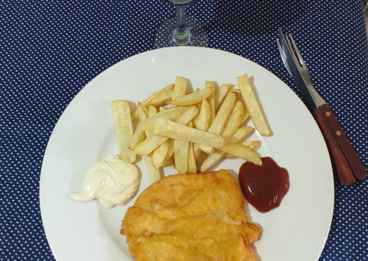 Pechuga de pollo apanado con papas fritas.. Receta de Leo Morales De ...
