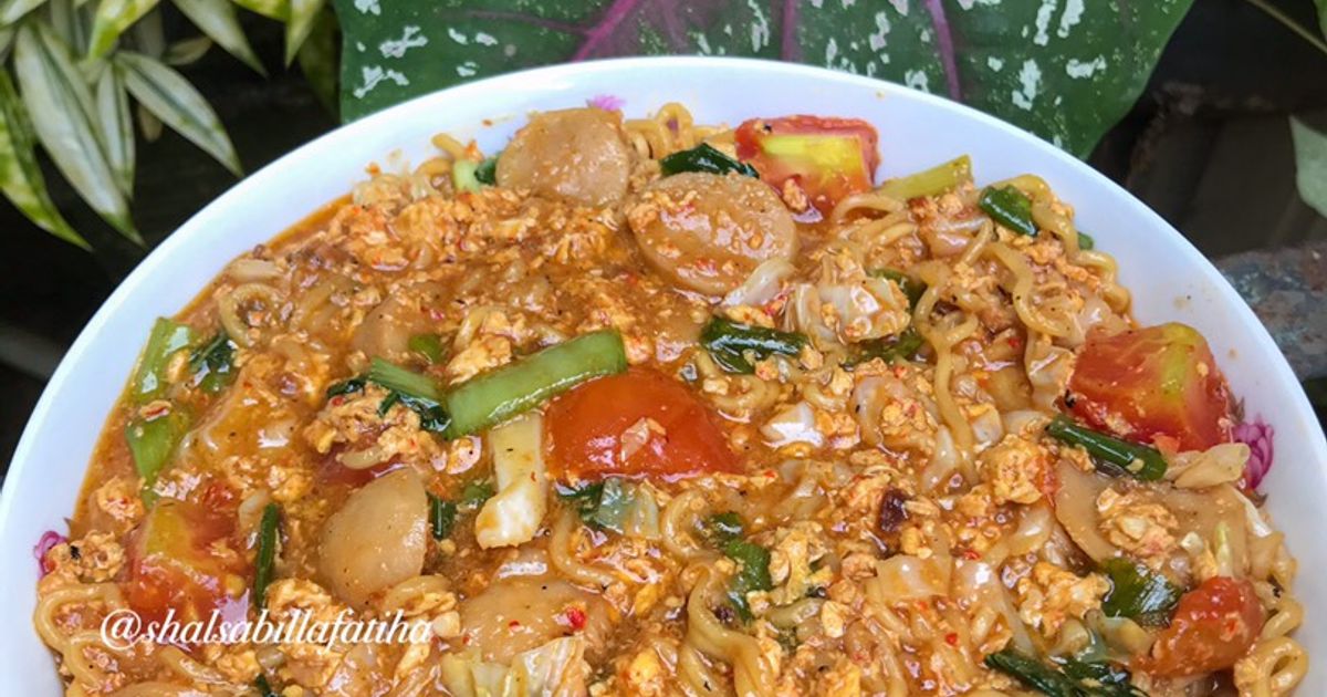 Resep indomie goreng nyemek rumahan enak dan mudah - Cookpad