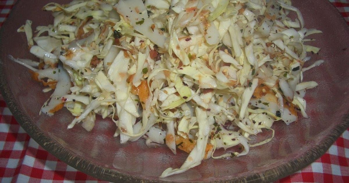 Refreshing Umeboshi And Shiso Cabbage Salad Recipe By Cookpad.Japan
