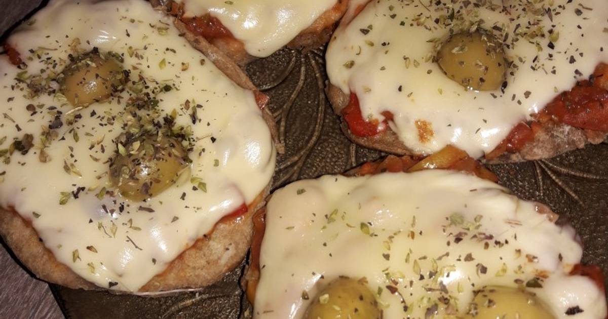 Pizzetas Integrales Receta de Yoli Palazzo- Cookpad