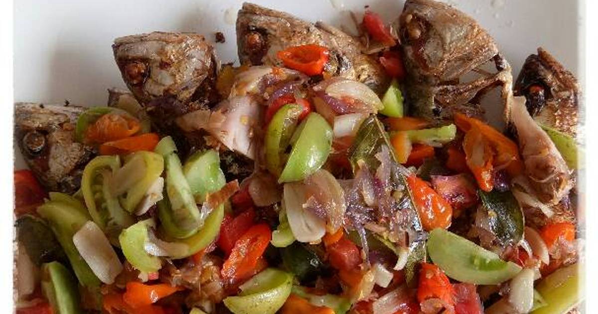 Resep Ikan Kembung Sambal Dabu Dabu Ala Sarah Oleh Rizky Sutji Sapputri