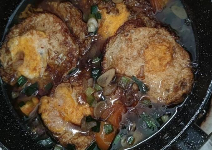 Resep Telur kuah kecap simpel oleh Madu Retno - Cookpad