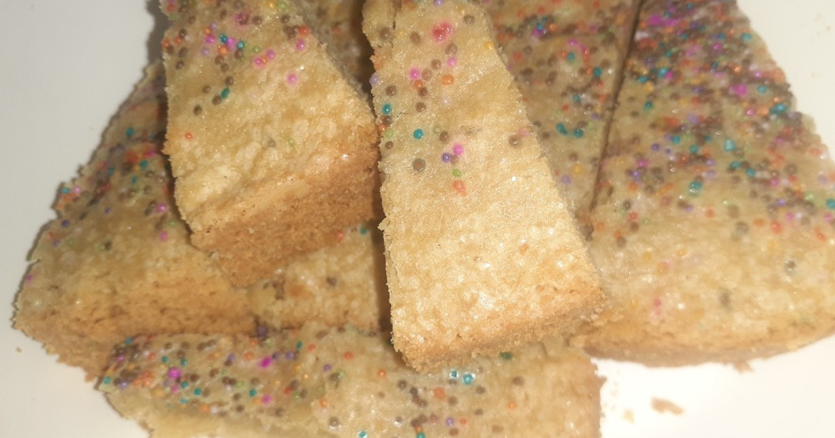 Torta De Vainilla Con Topping De Colores, Fácil De Hacer Receta de ...