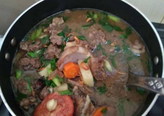 Resep Sop tulang sapi oleh Dini Lestrina - Cookpad