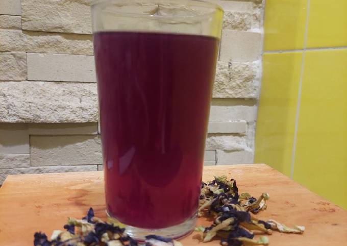 Resep Teh Bunga Telang oleh Dewi Ratna - Cookpad