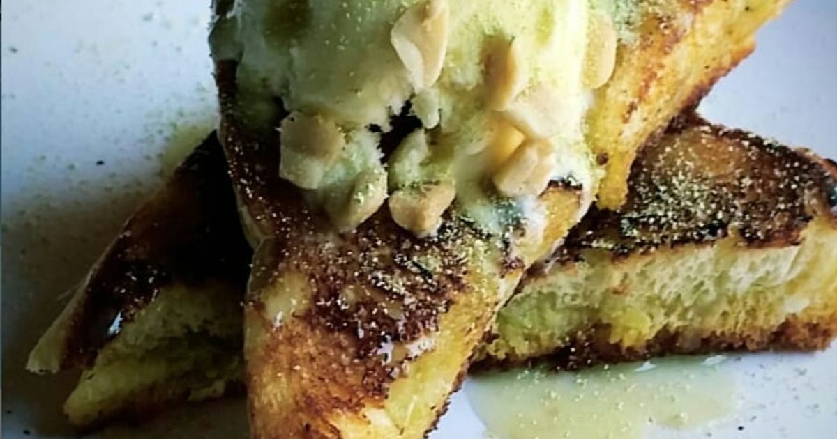 Resep Roti Panggang Matcha Topping Ice Cream oleh Eliza Barokah - Cookpad