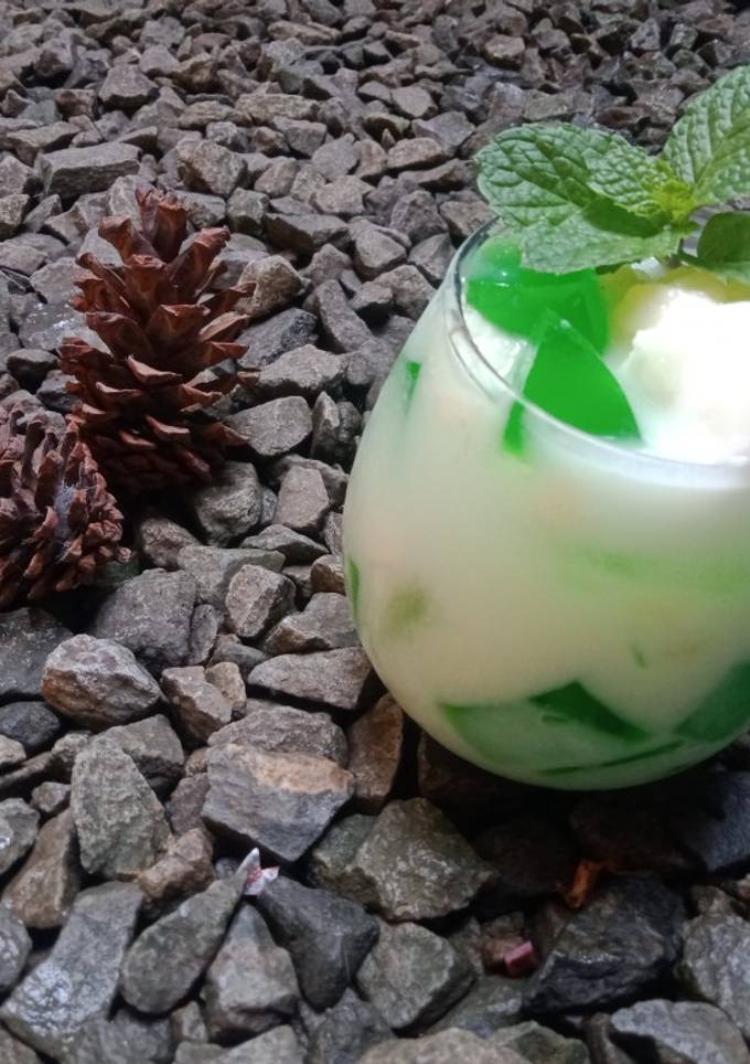 Resep Es timun suri agar agar oleh reginna sylvia (Ryu Family🤗😘) - Cookpad