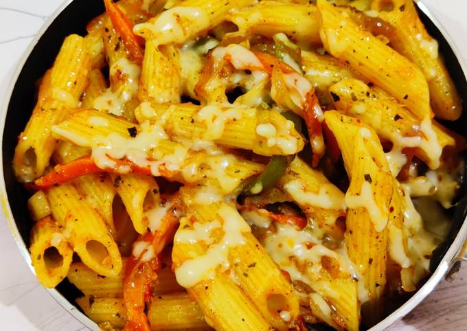 Cheesy Penne pasta Recipe by Susmita Patnaik - Cookpad