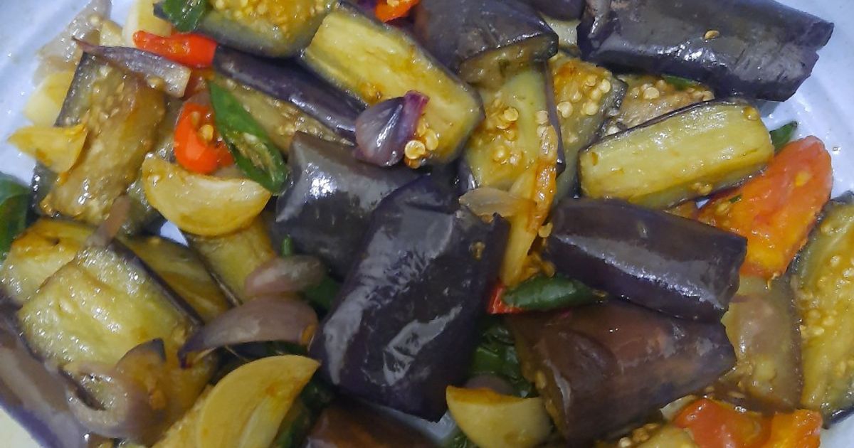 Resep Tumis Terong Ungu Cabe Ijo oleh Asmaul Husna - Cookpad