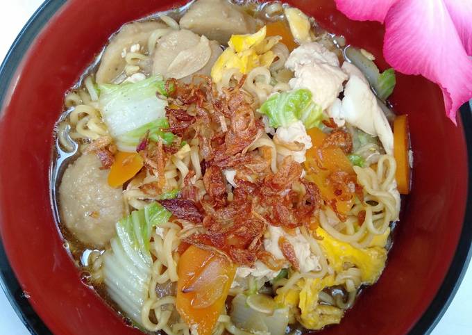 Resep 61. Mie Rebus Homemade oleh Dety Kusuma - Cookpad