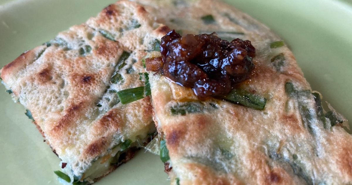 Garlic Chive Pancakes (Chijimi) Recipe by Felice