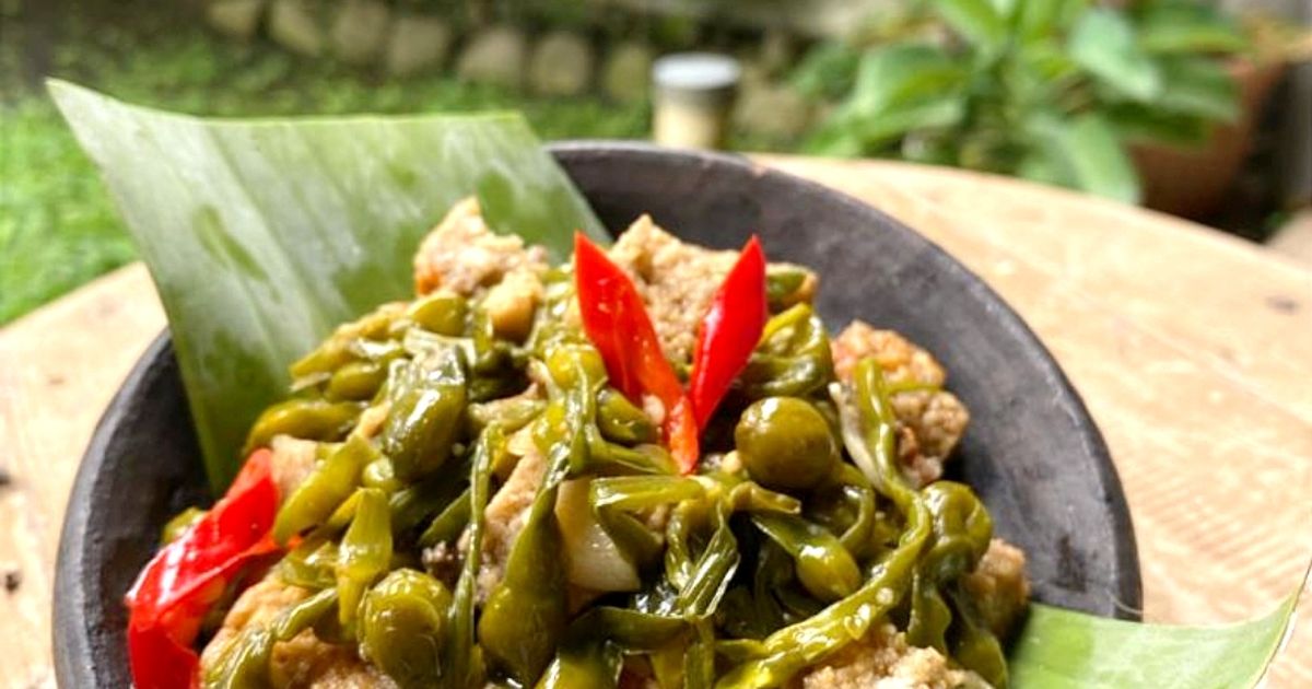 Resep Tumis Bunga Genjer Oncom Merah oleh Wiwin088 - Cookpad