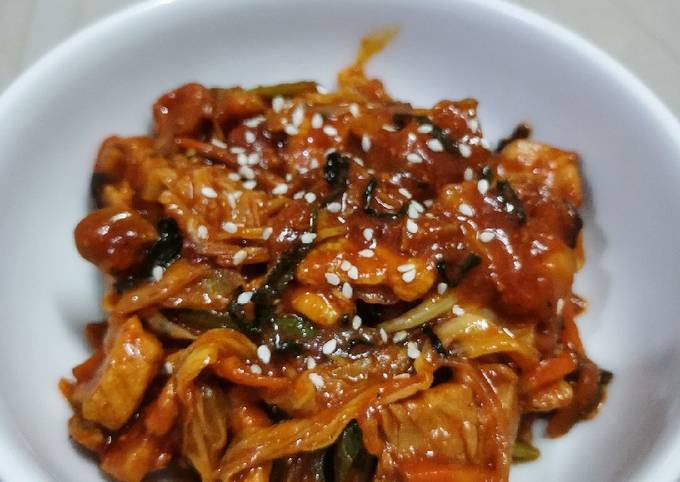 Resep Jeyuk Deobap 제육덮밥 oleh Rhee - Cookpad