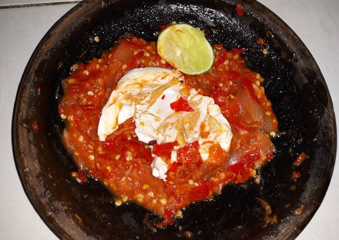 Resep Telur Asin Penyet Sambal Jeruk oleh Dapur Usi - Cookpad