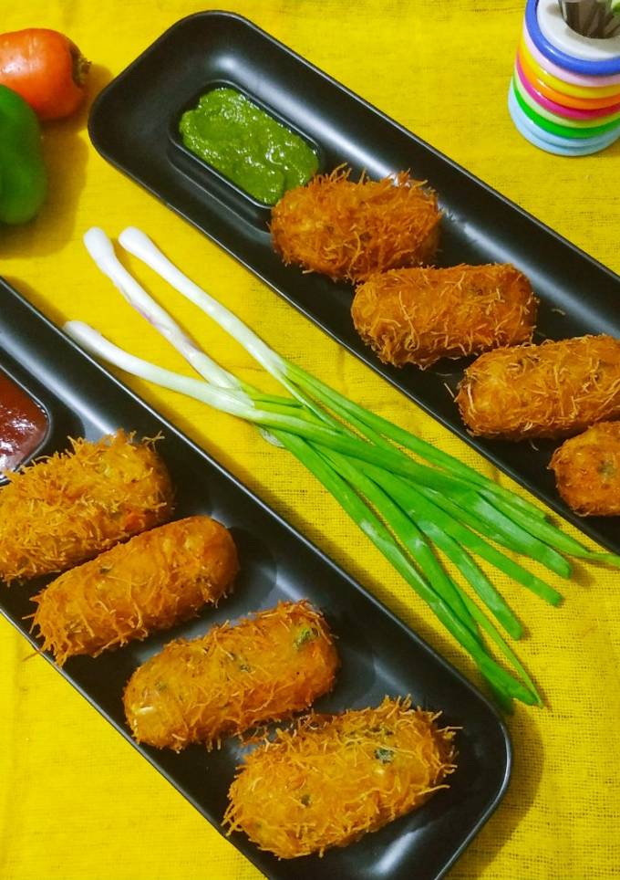 Bhumika Parmar દ્વારા રેસીપી વેજીટેબલ સેવ રોલ(vegetables sev roll ...