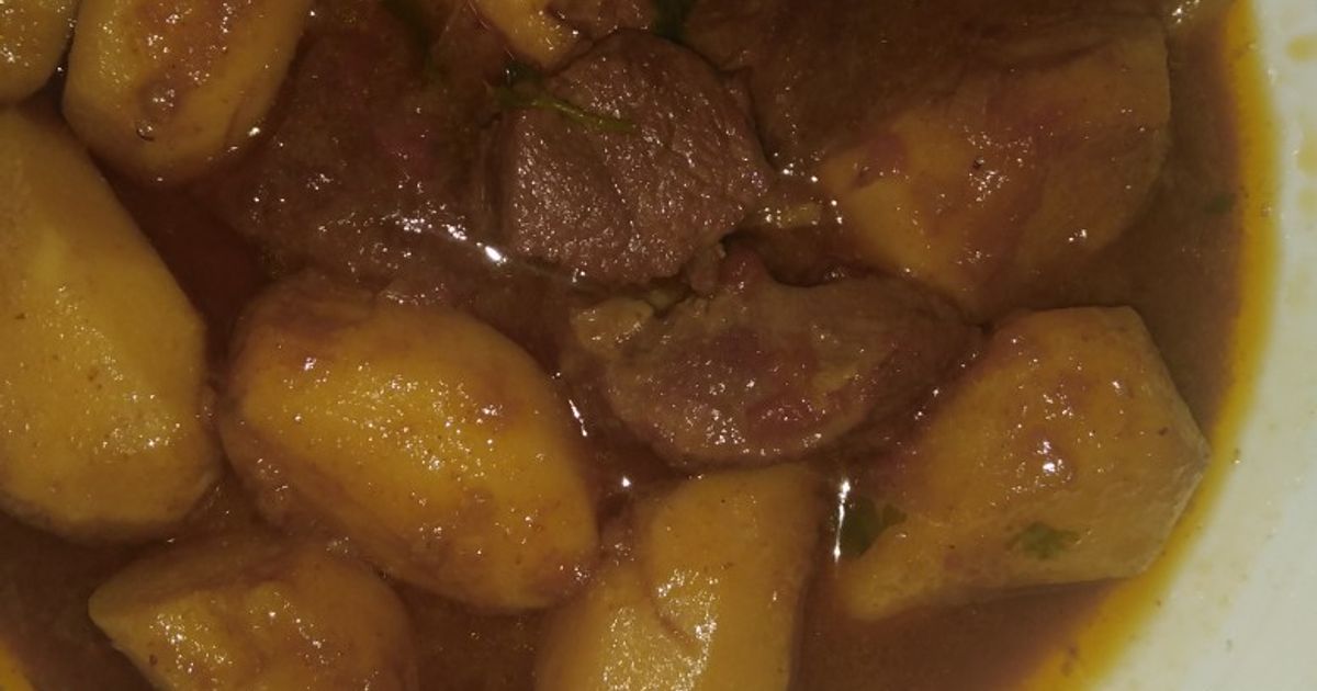 3 Spice Arvi Gosht Recipe by Fatima Mehmood Mughal - Cookpad