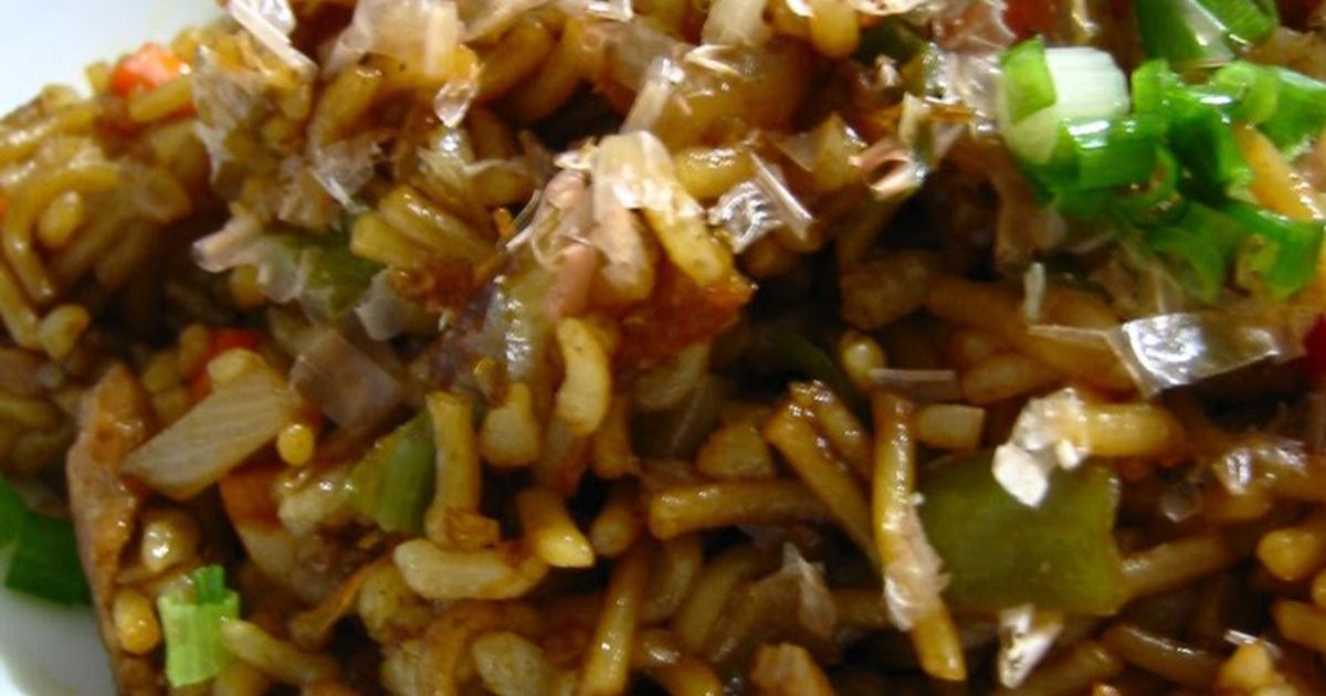 Easy Sobameshi Yakisoba Noodles And Rice Recipe By Cookpad.Japan