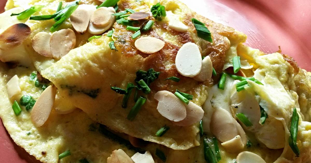 Sig's Chive, Cress and Cambozola Cheese Omelette Recipe by Sigrun - Cookpad