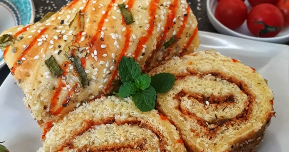 Resep Roti Abon Gulung Menul Menul oleh Mbok Dyn - Cookpad