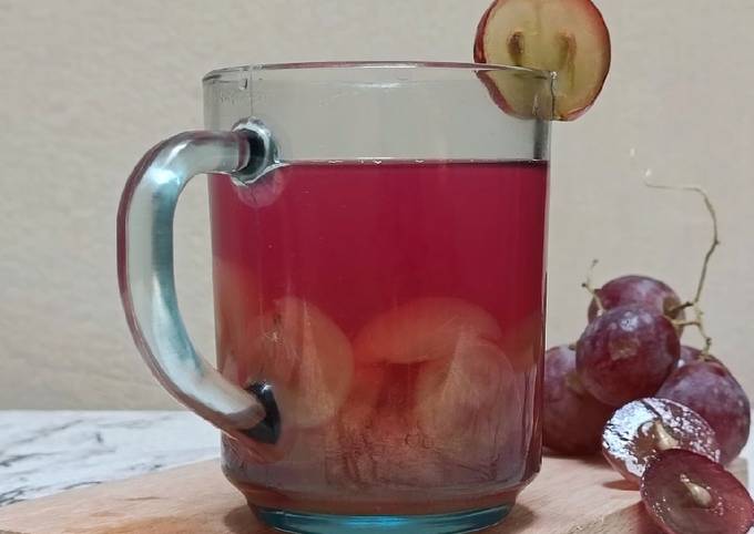 Resep Teh Anggur Hangat oleh Sri Dahliani - Cookpad