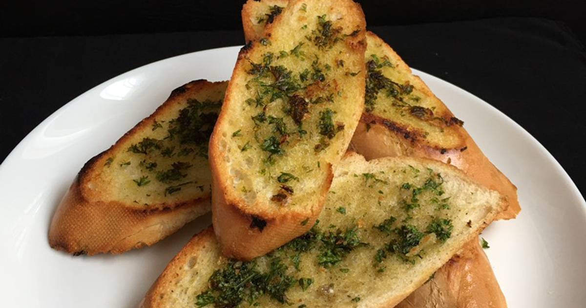 Resep French Garlic Bread oleh Wahyuni Rusliyana Sari - Cookpad