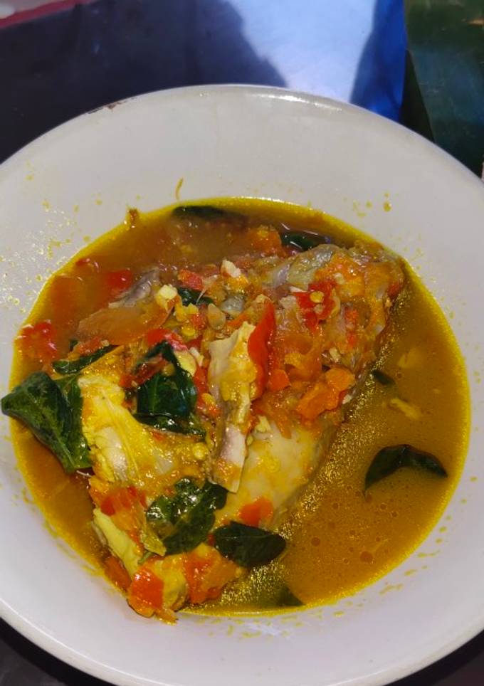 Resep Ikan mas masak kuah kuning oleh Kello Satrio - Cookpad
