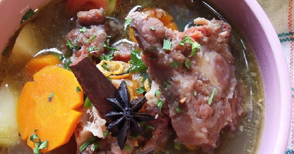 Resep Sop buntut goreng oleh Arik Susilo 🐾 - Cookpad