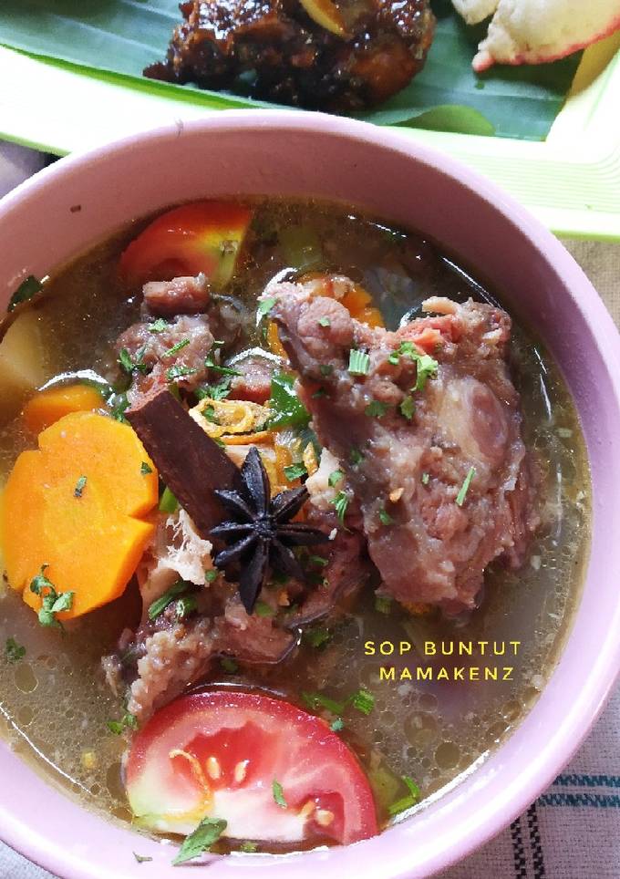 Resep Sop buntut goreng oleh Arik Susilo 🐾 - Cookpad