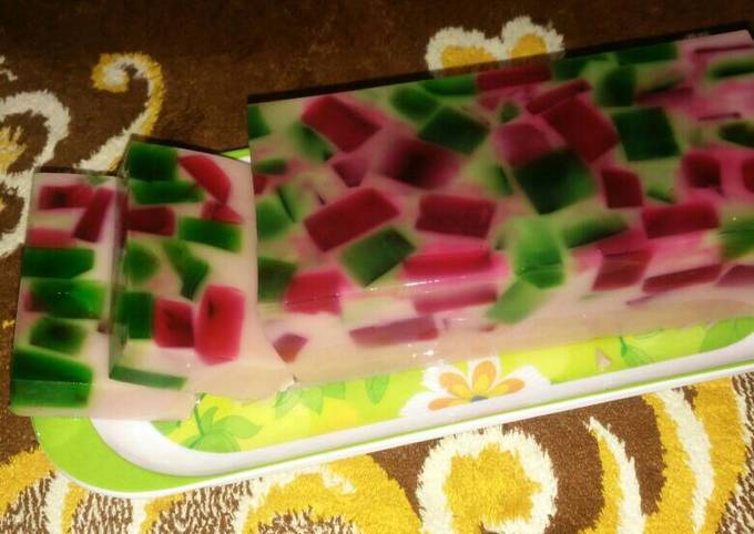 Resep Puding Mozaik (Puding Kaca) Markisa oleh Dwi Evayanti - Cookpad