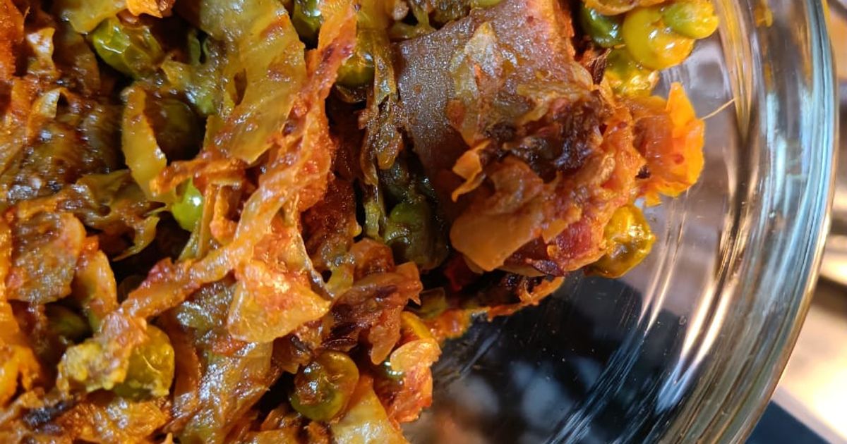 Archana Chatterjee দ্বারা বাঁধাকপির তরকারি (Bandhakopir Tarkari Recipe ...