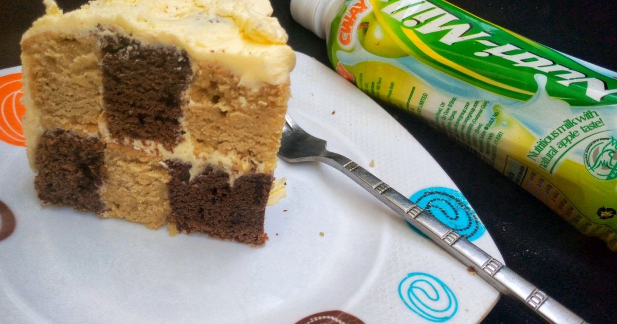 Vanilla Chocolate Checker Board Cake Recipe by Hauwa Musa - Cookpad