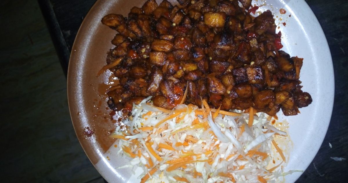 Sauced Plantain With Coslow Recipe by Hawy - Cookpad
