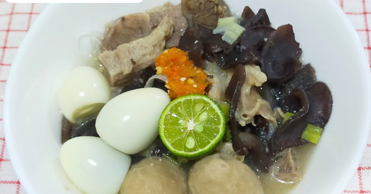 Resep Bihun Daging Jamur Kuping Kuah Bakso oleh Dapur Rahasya - Cookpad