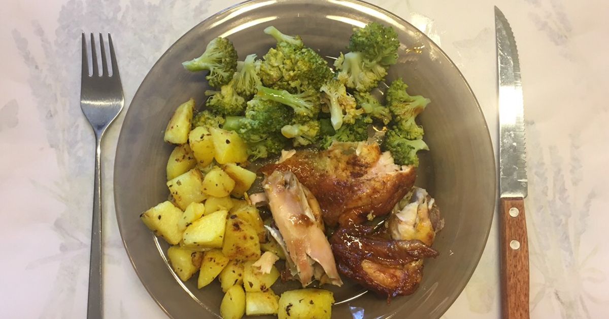 Grillcsirke Párolt Brokkolival és Serpenyős Krumplival | margitti ...