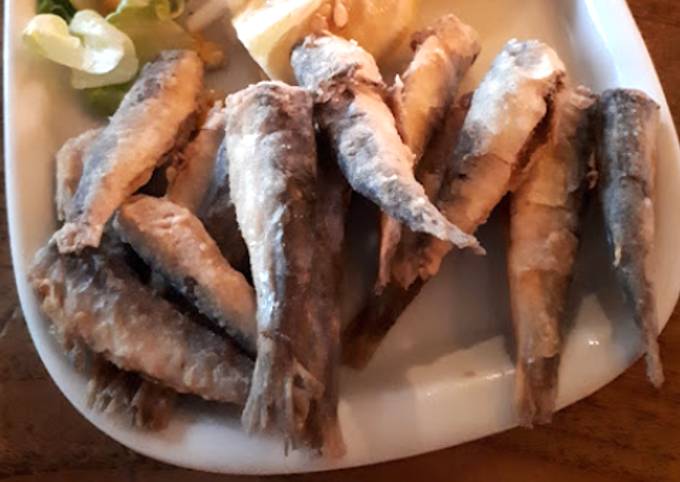 Petingas fritas Receita por R F - Cookpad